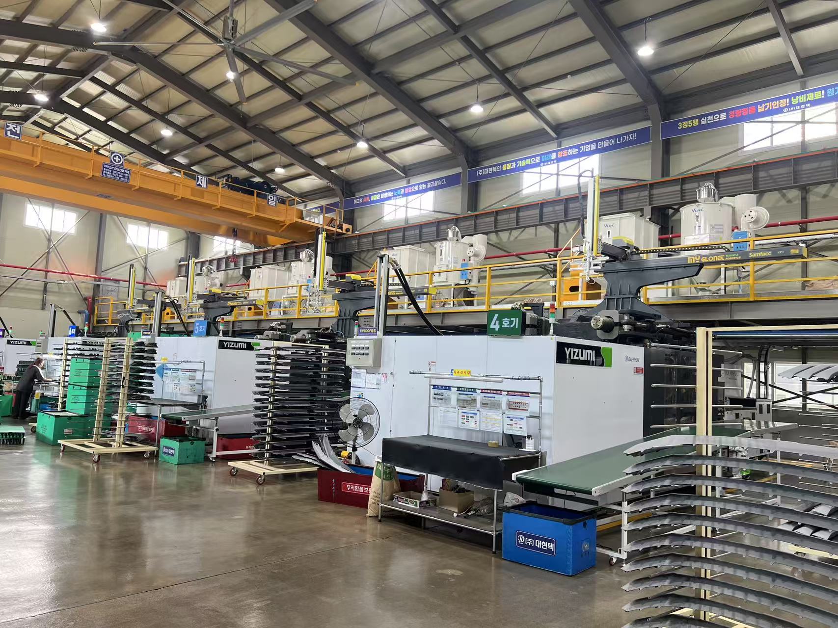 How to Add a Collaborative Robot Arm to Your Automation Line